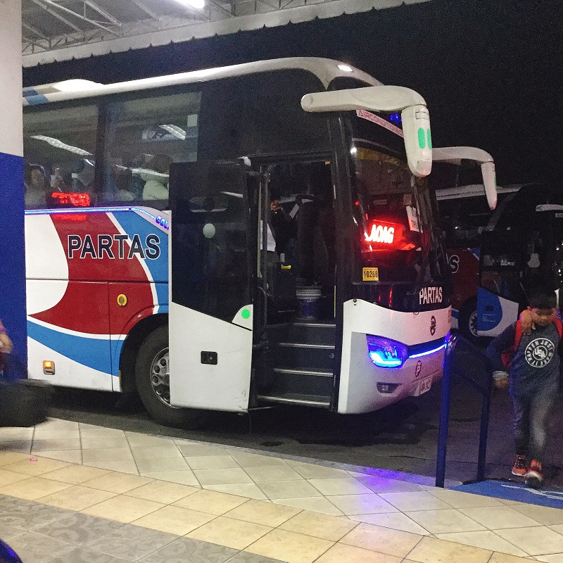 【Cubao-Laoag】PARTASバスでのラオアグへの行き方 | おきピン！